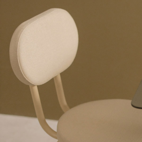 Beige chair – 727architects